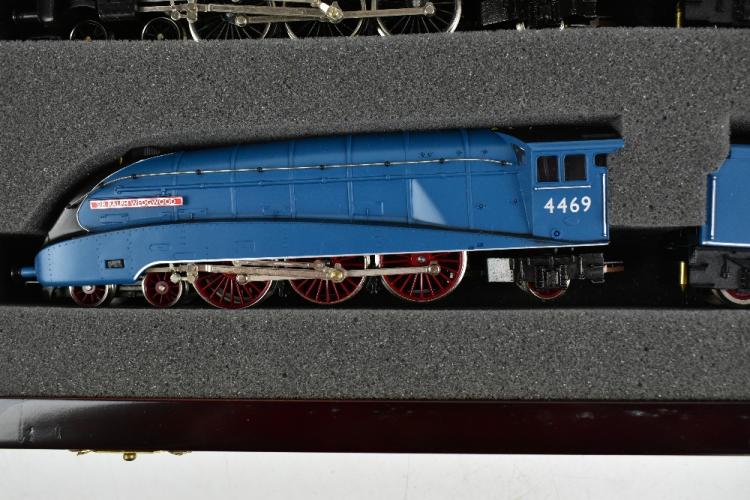 HORNBY; a cased set of three 'Sir Ralph Wedgwood' L1962-1965 BR 4-6-2 ...
